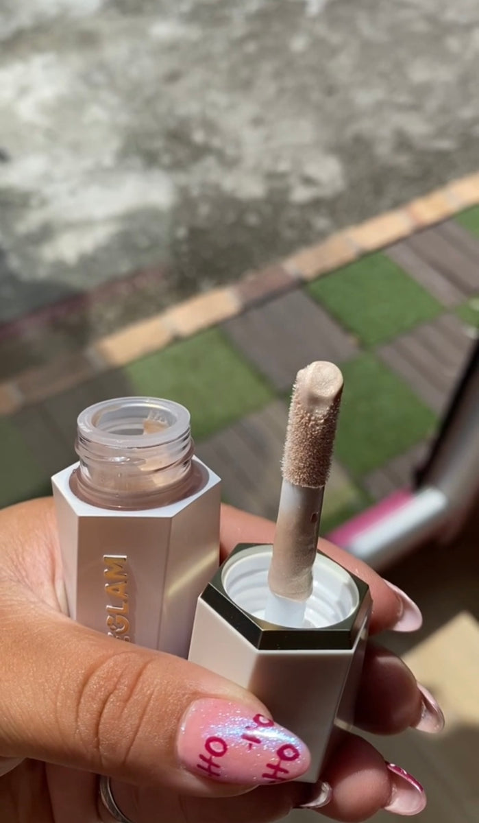 Glow Bloom Liquid Highlighter – Pink Container